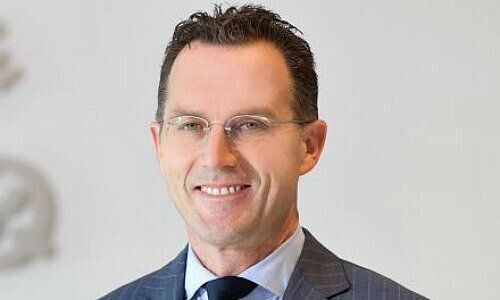 CS First Boston to Become «Super-Boutique»