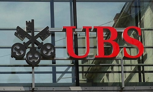 UBS Business Review Sees High Level Departures in Singapore